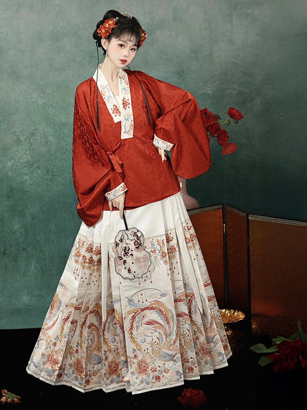 Ming Dynasty Hanfu Set – Cross-Collar Top with Mamian Qun - Hanfu Way ...